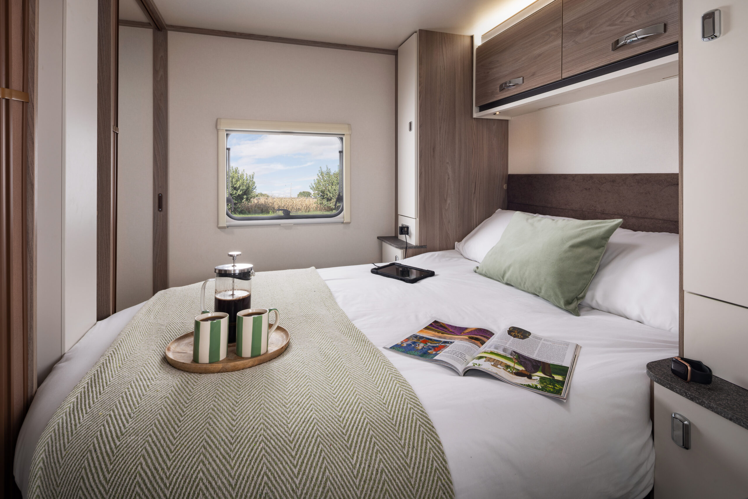Swift Sprite Major 4 EB- 2026 Caravan - Golden Castle