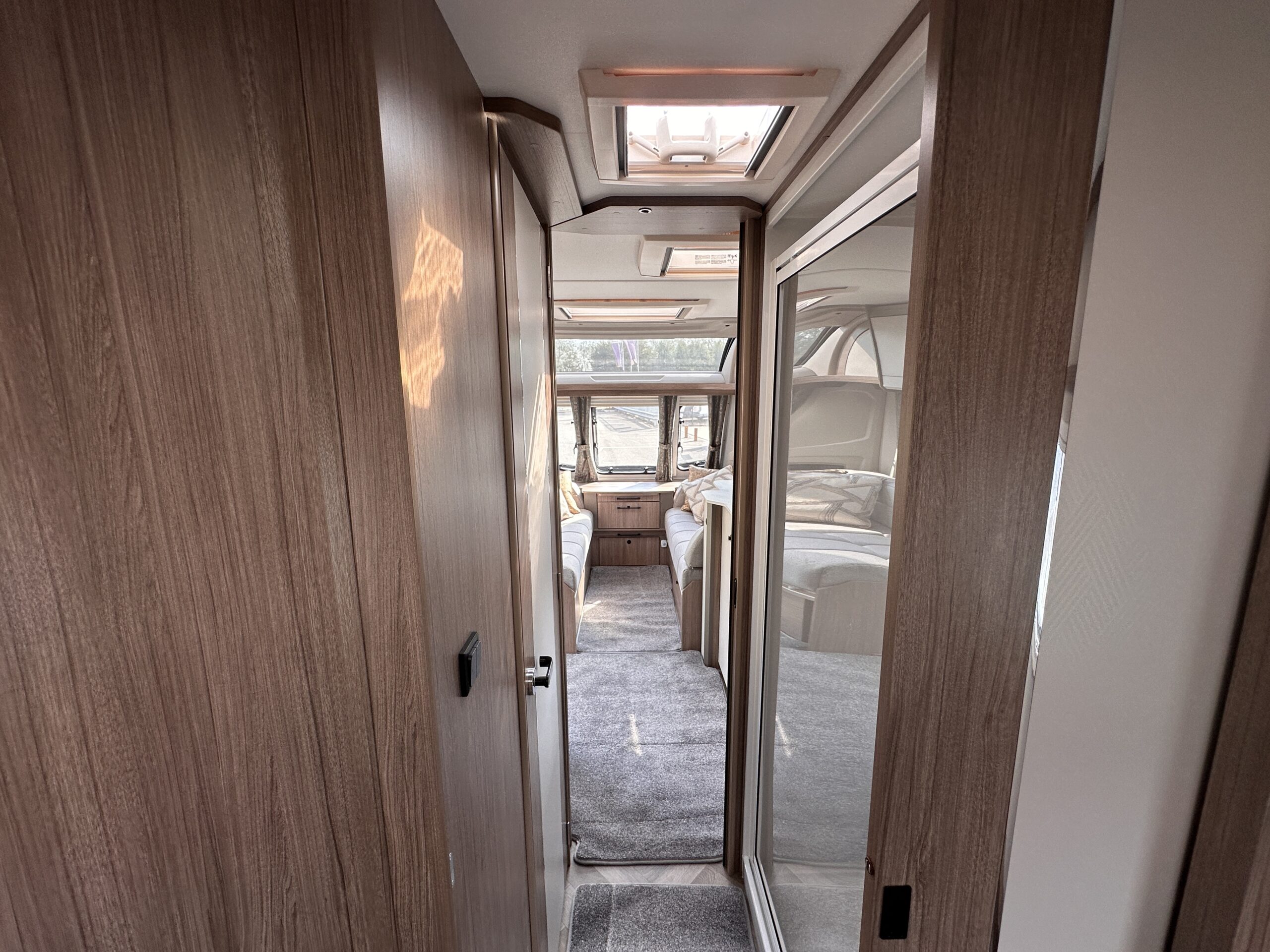 Coachman Acadia 545- 2026 Caravan - Golden Castle