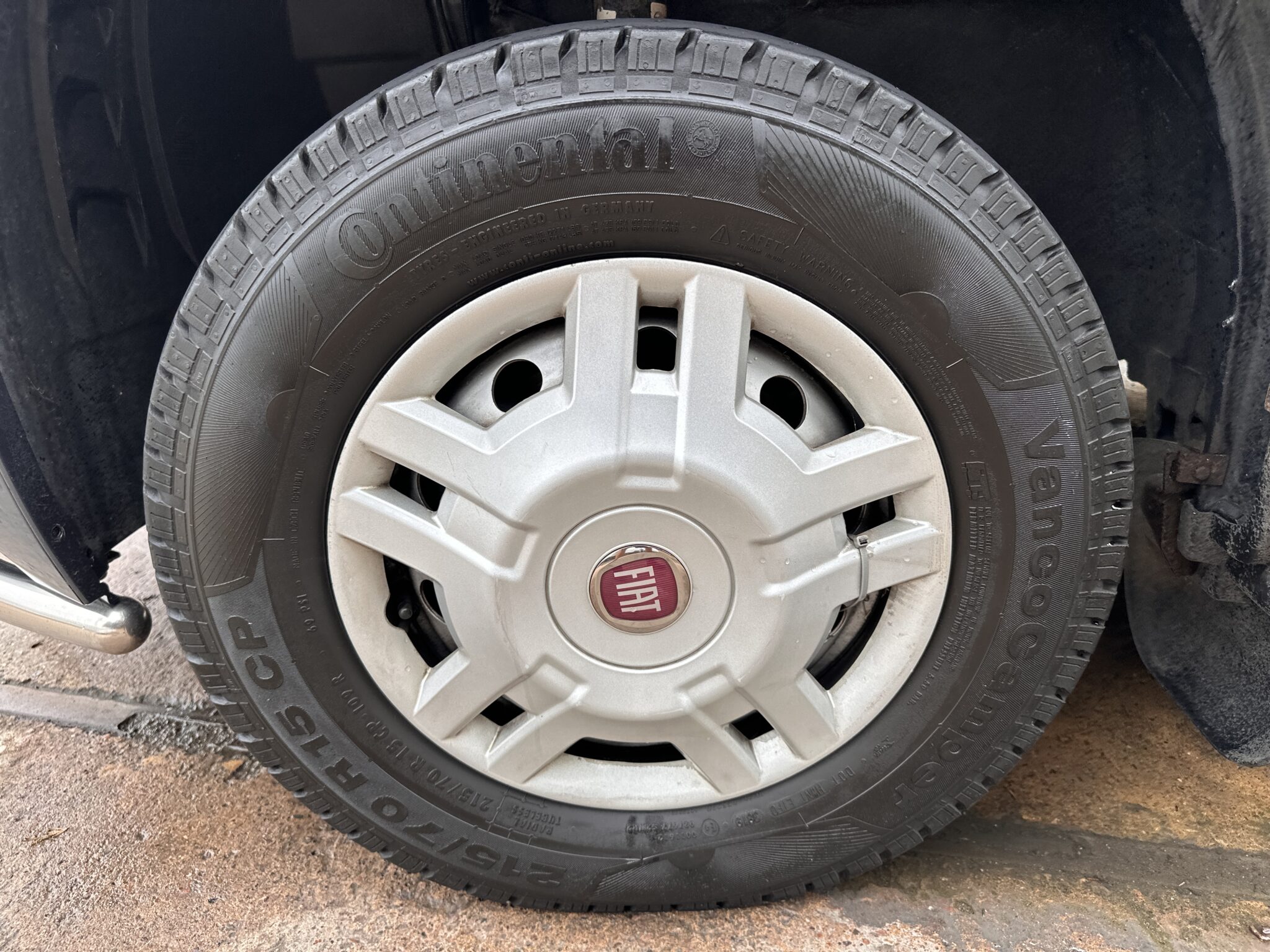 Auto-Trail Tracker FB- 2014 Motorhome - Golden Castle